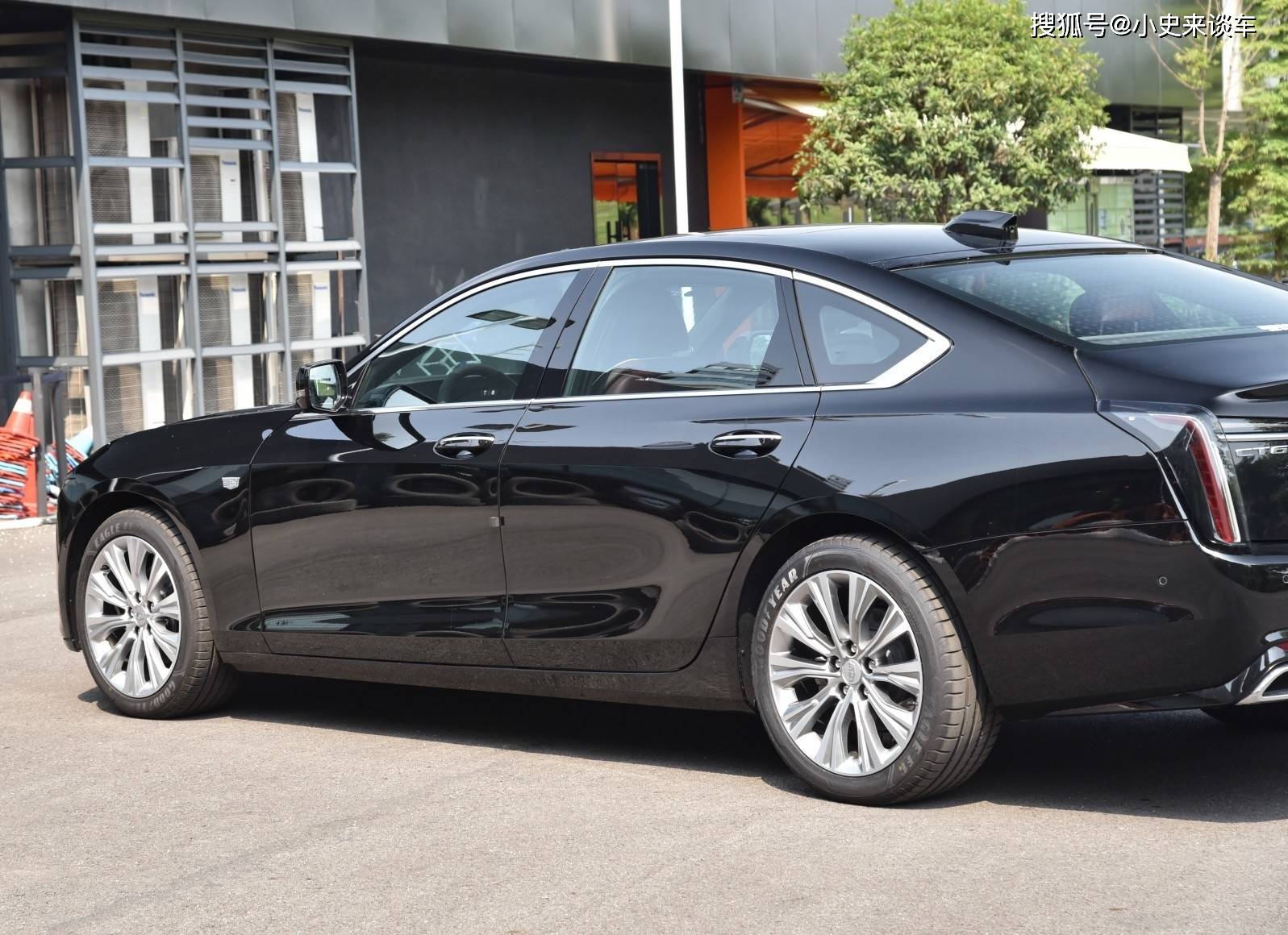 三十多万的CT6来了，气场超奥迪A8配211百万级底盘，搭载2.0T+10AT_搜狐汽车_搜狐网
