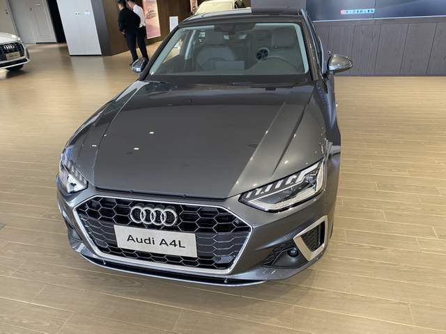 奥迪也是深陷“价格战”，A4L下探到24.69万，值得入手吗？_搜狐汽车_搜狐网