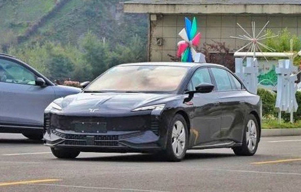 红旗E001实车首曝 这颜值能打几分？_搜狐汽车_搜狐网