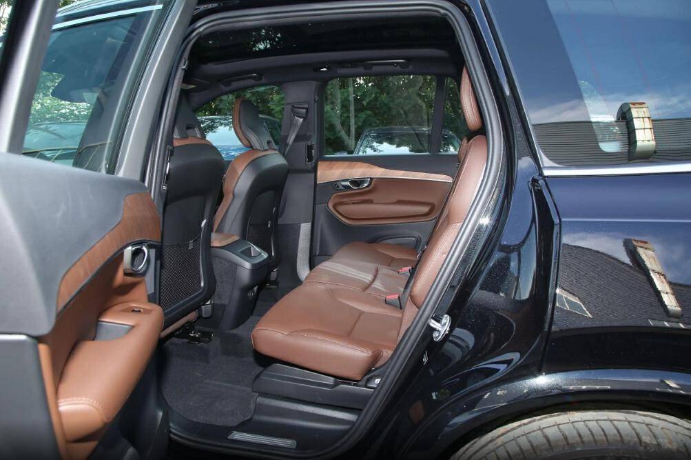 真正厚道的豪华SUV，入门配250马力+8AT，降幅近15万，沃尔沃XC90_搜狐汽车_搜狐网
