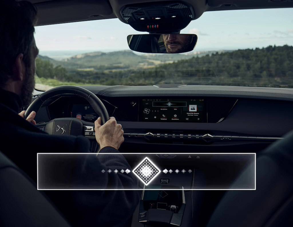 欧洲品牌Stellantis 旗下 DS 汽车宣布将在部分车型中搭载ChatGPT_搜狐汽车_搜狐网