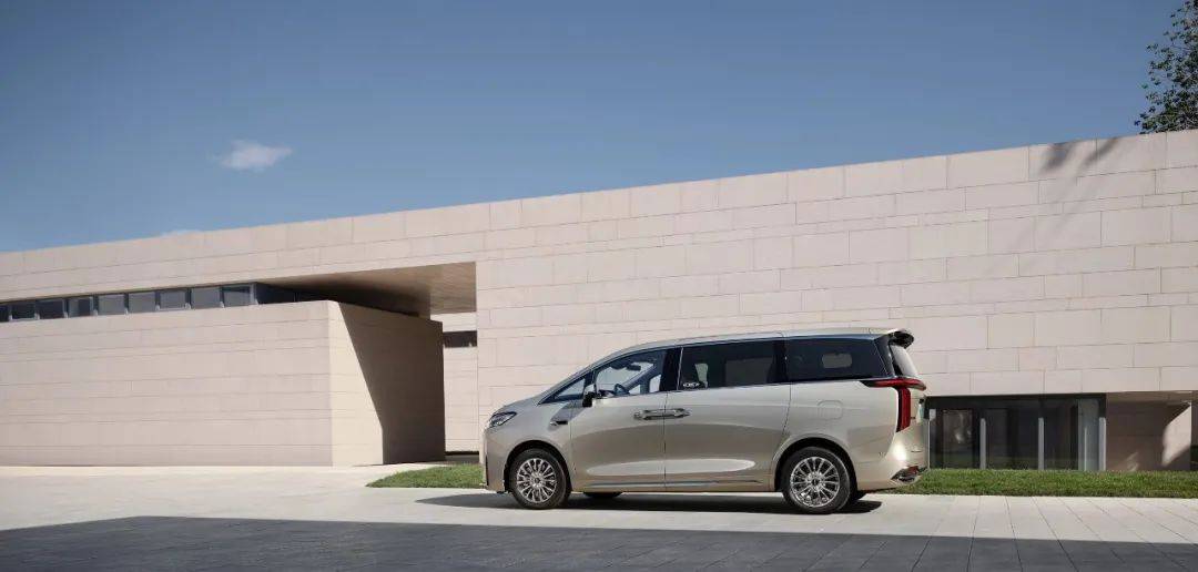 魏牌高山DHT-PHEV想要挑战混动头等舱，腾势D9有了新对手？_搜狐汽车_搜狐网