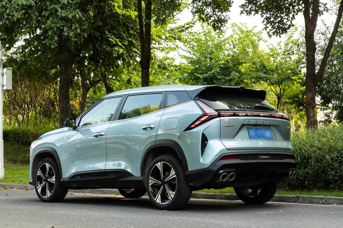 吉利博越COOL横向对比长安CS55PLUS，预算10万多选谁一目了然！_搜狐汽车_搜狐网