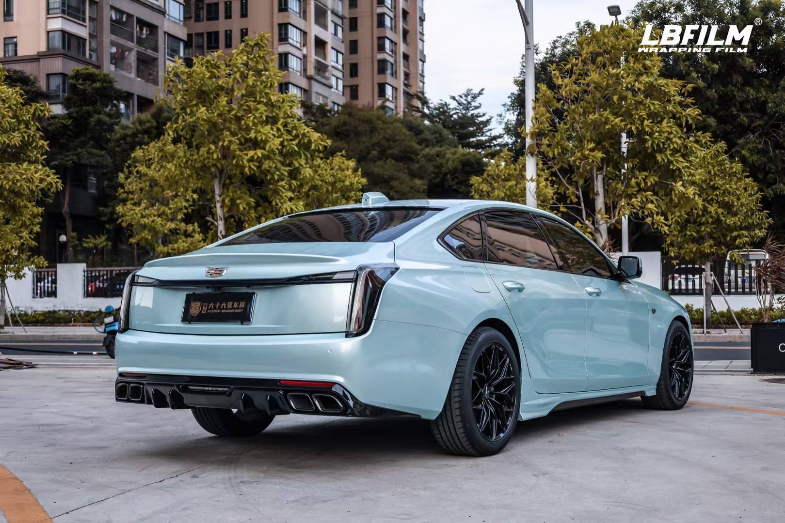 凯迪拉克CT6-LB改色膜液态金属同温层蓝，镶嵌着云的颜色_搜狐汽车_搜狐网