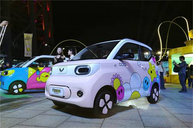 宏光MINIEV进化升级 超萌马卡龙嗨翻全场震撼上市_搜狐汽车_搜狐网