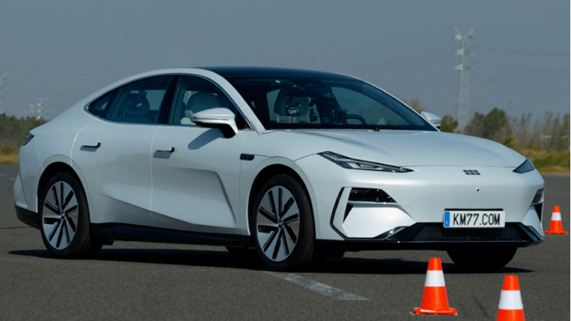 作为一台中大型轿车，吉利E8取得82km/h的麋鹿成绩意味着什么？_搜狐汽车_搜狐网