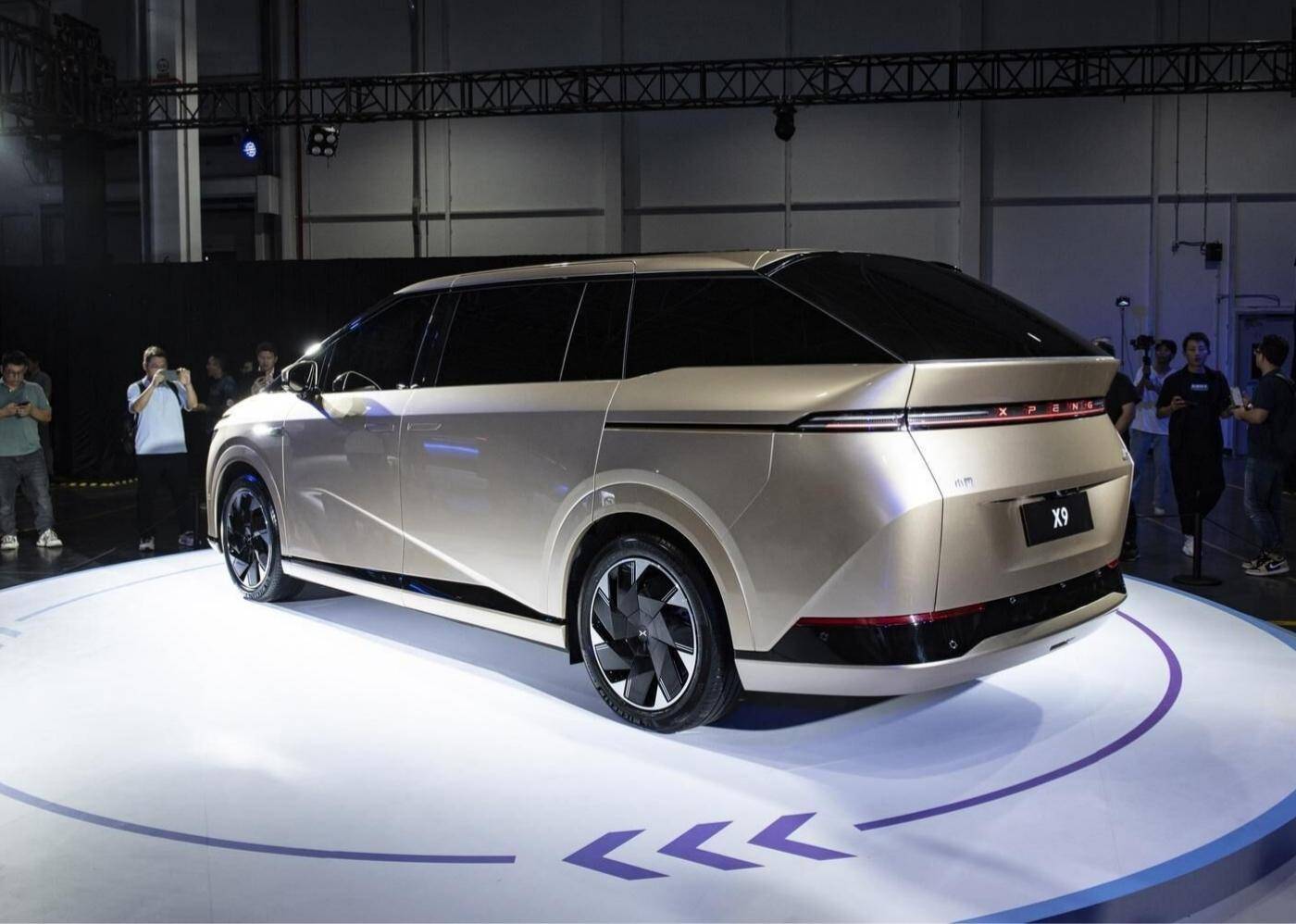 2023广州车展最热门的五款MPV：理想MEGA真个性，小鹏X9够年轻_搜狐汽车_搜狐网