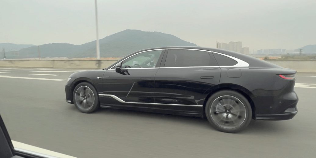 岚图追光PHEV，能否成为56E的终结者？_搜狐汽车_搜狐网