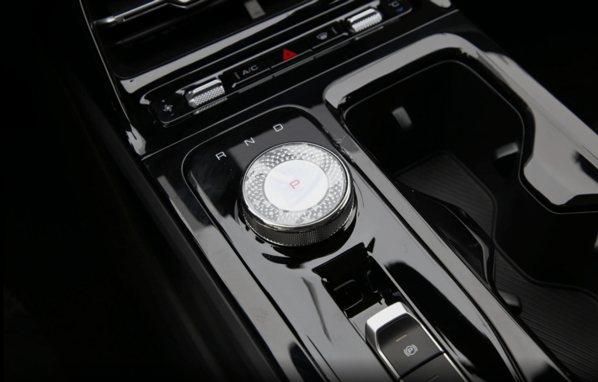 家用车新标杆！星光续航1100km，油耗低至3.98L，上市仅8.88万起_搜狐汽车_搜狐网