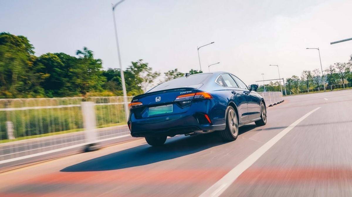 20万级中型家轿还得选合资？英仕派e:PHEV究竟怎么样？_搜狐汽车_搜狐网