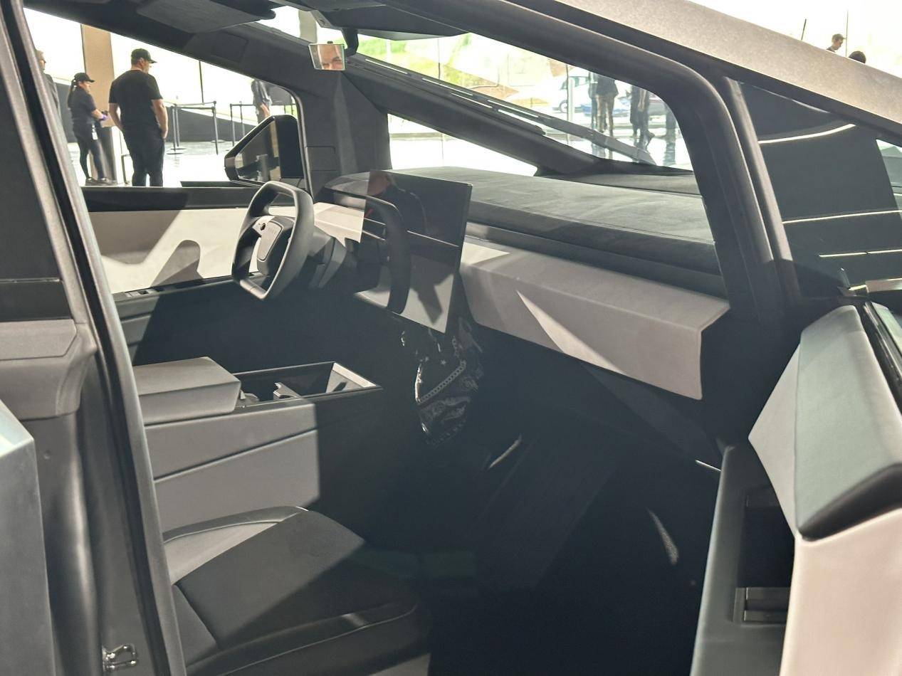 Cybertruck整活第一，实力到底如何？_搜狐汽车_搜狐网