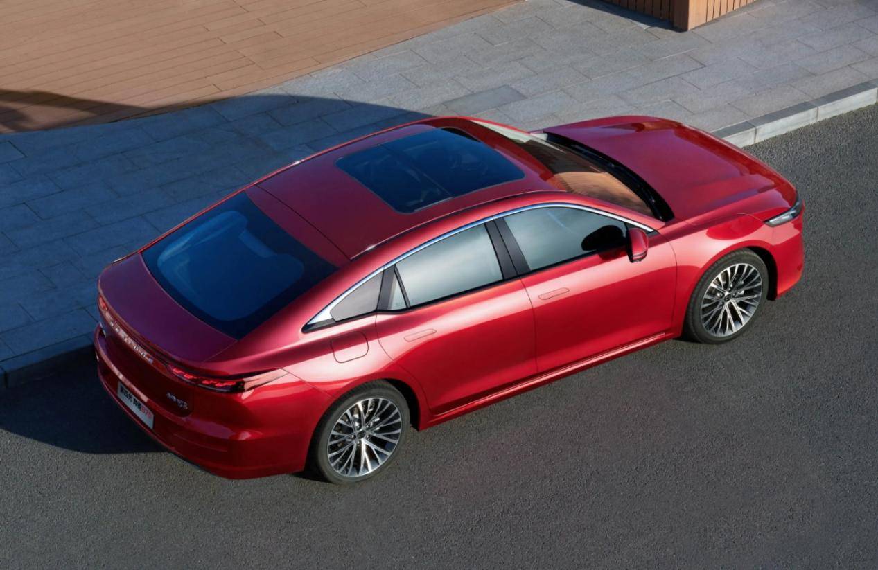 2024款奔腾B70，FMA平台，爱信6AT，博世第五代雷达_搜狐汽车_搜狐网