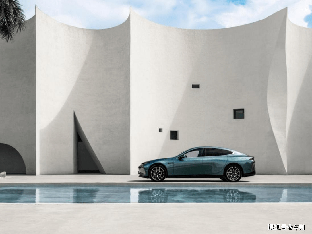 XNGP智驾无图开城限时钜惠：小鹏P7i全系20.89万元起，至高优惠2.6万元_搜狐汽车_搜狐网