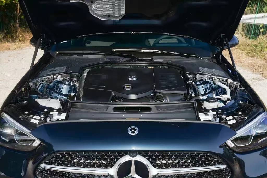 33.32万起，标配1.5T＋9AT动力，轴距2954mm，解读2024款奔驰C级_搜狐汽车_搜狐网