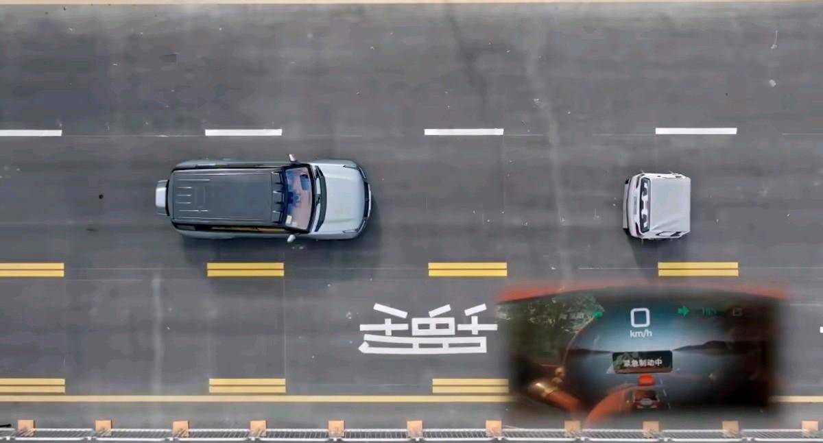 130km/h速度紧急刹停，比亚迪重新定义AEB纪录_搜狐汽车_搜狐网