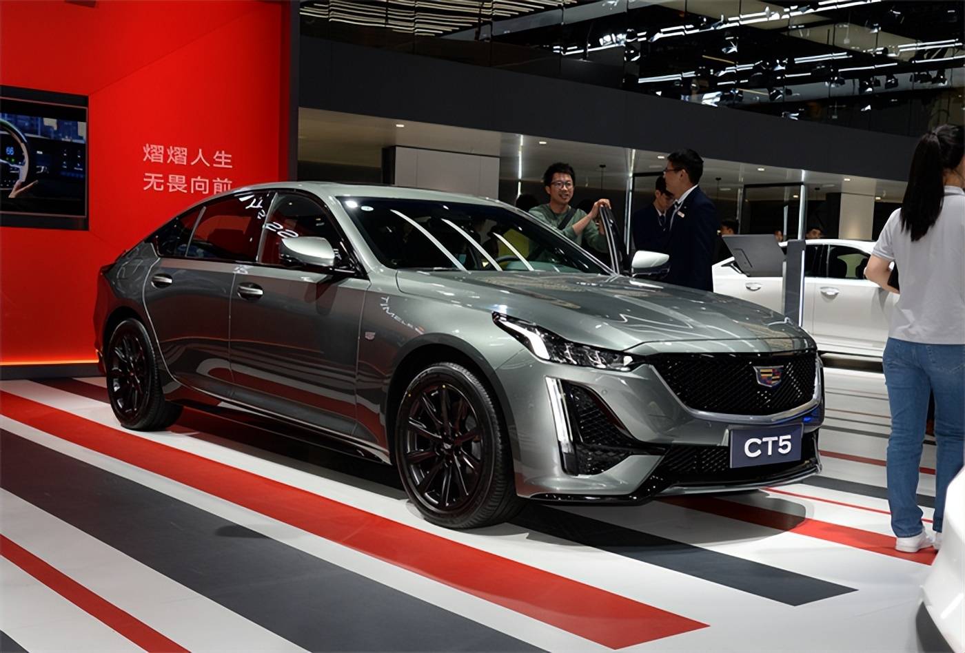 优惠八、九万的凯迪拉克CT5，也是豪华品牌，销量还是上不来_搜狐汽车_搜狐网