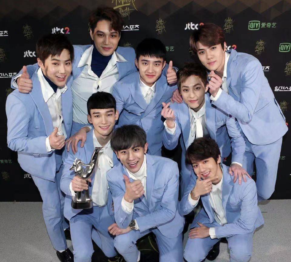 EXO发布最新迷你专辑预告，宣布回归！-搜狐大视野-搜狐新闻