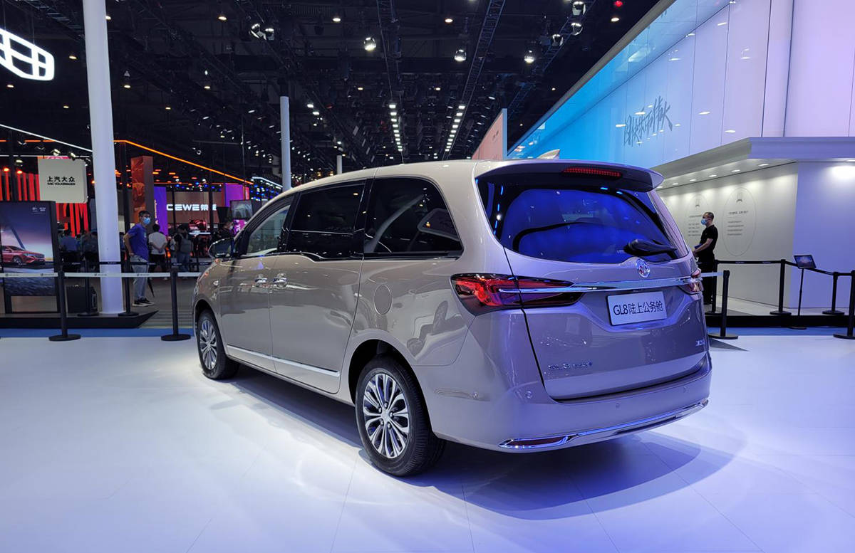 2021成都车展：新款别克GL8陆上公务舱_搜狐汽车_搜狐网