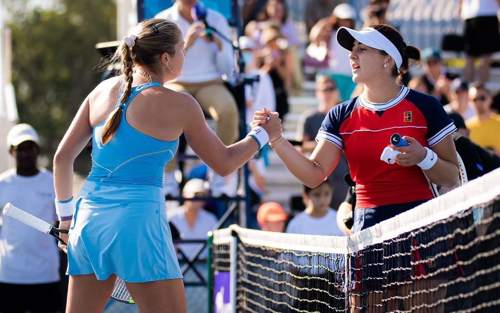 2021年WTA芝加哥经典赛女单第2轮：罗杰斯获胜-搜狐大视野-搜狐新闻