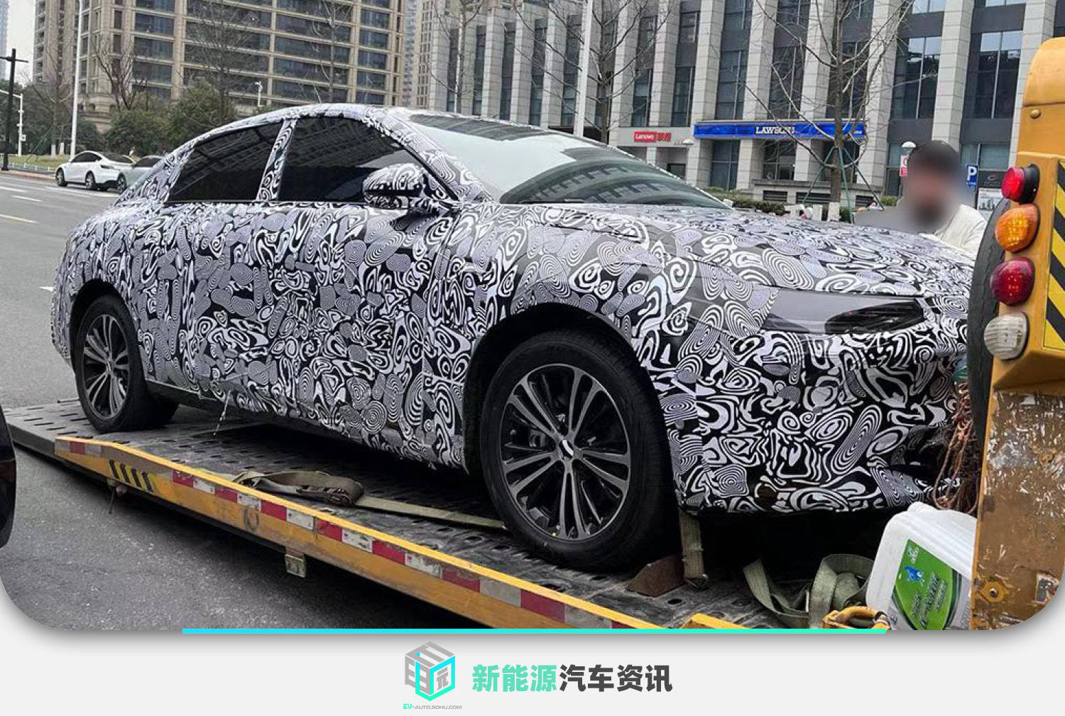 或命名为C01 零跑全新轿车谍照曝光_搜狐汽车_搜狐网