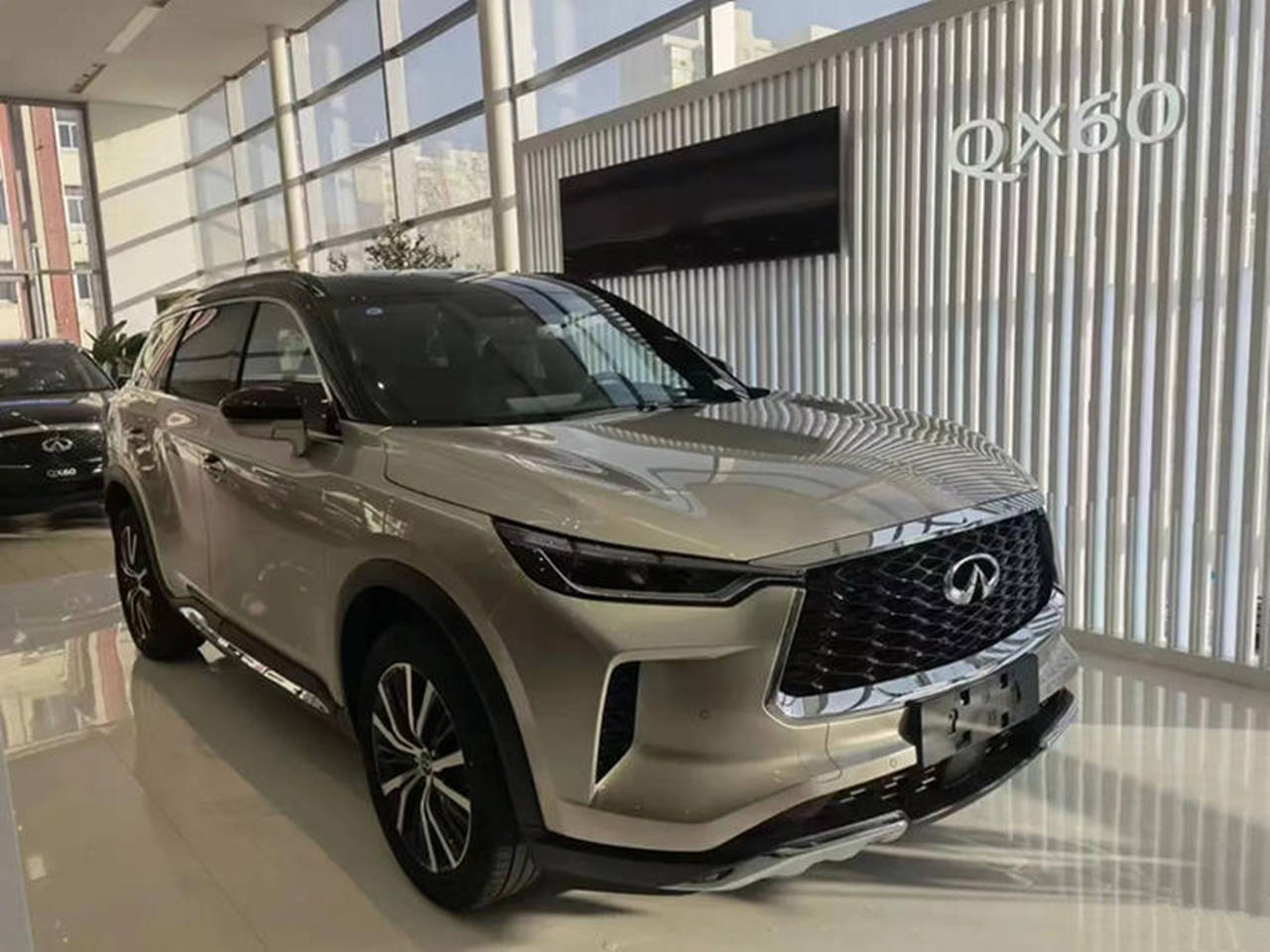 全新英菲尼迪QX60上市，售价39.98万元起_搜狐汽车_搜狐网