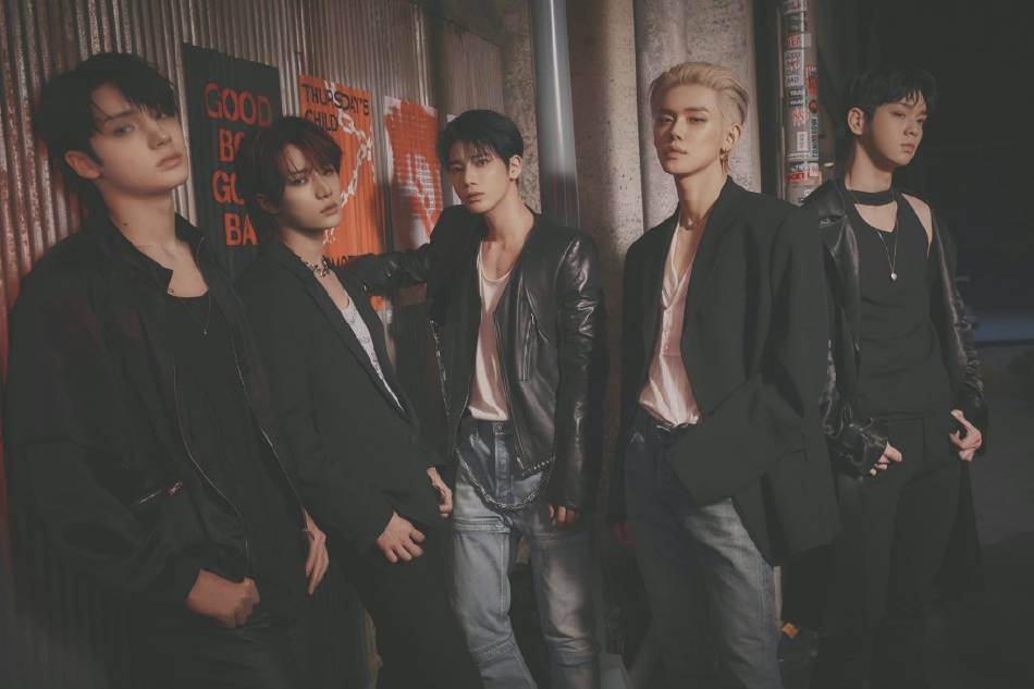 TXT回归预告照“MESS”公开 全员画报匠人诱惑感-搜狐大视野-搜狐新闻