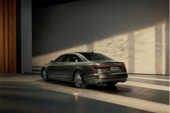 迈巴赫S480不香了！全新奥迪A8L Horch创始人版成功人士的标志_搜狐汽车_搜狐网