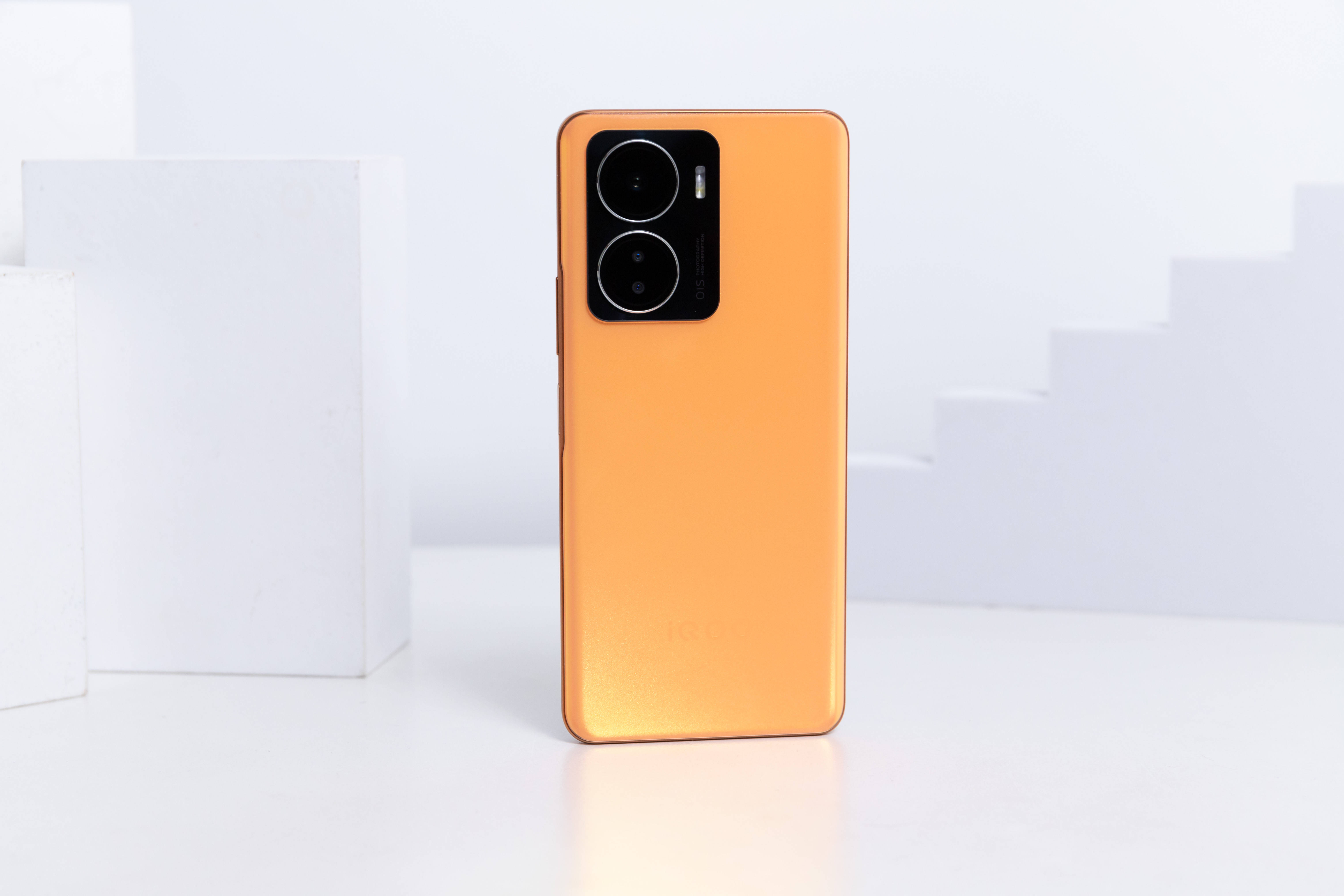 千元级也有80W快充！iQOO Z6图赏-搜狐大视野-搜狐新闻