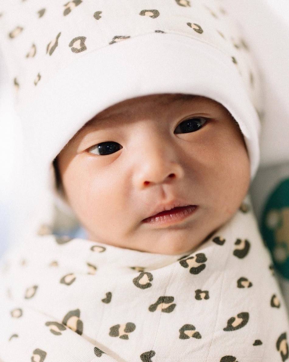 泰星push儿子正面照曝光 小婴儿脸蛋软软超呆萌-搜狐大视野-搜狐新闻