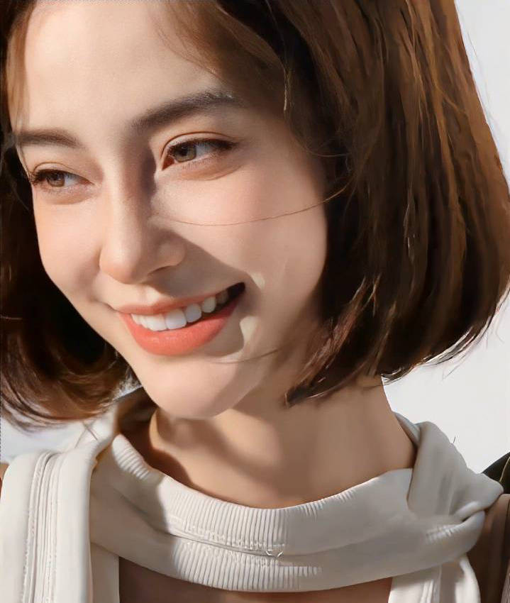 Angelababy短发怼脸花絮释出 妆容精致少女感十足-搜狐大视野-搜狐新闻