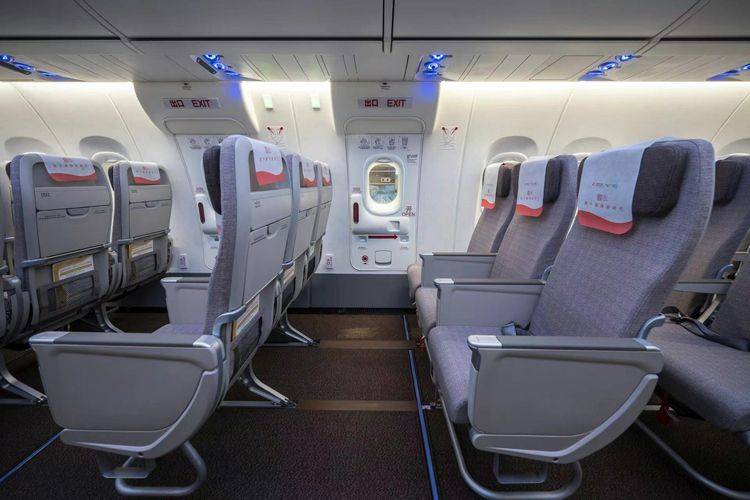 全球首架C919机舱内部什么样-搜狐大视野-搜狐新闻