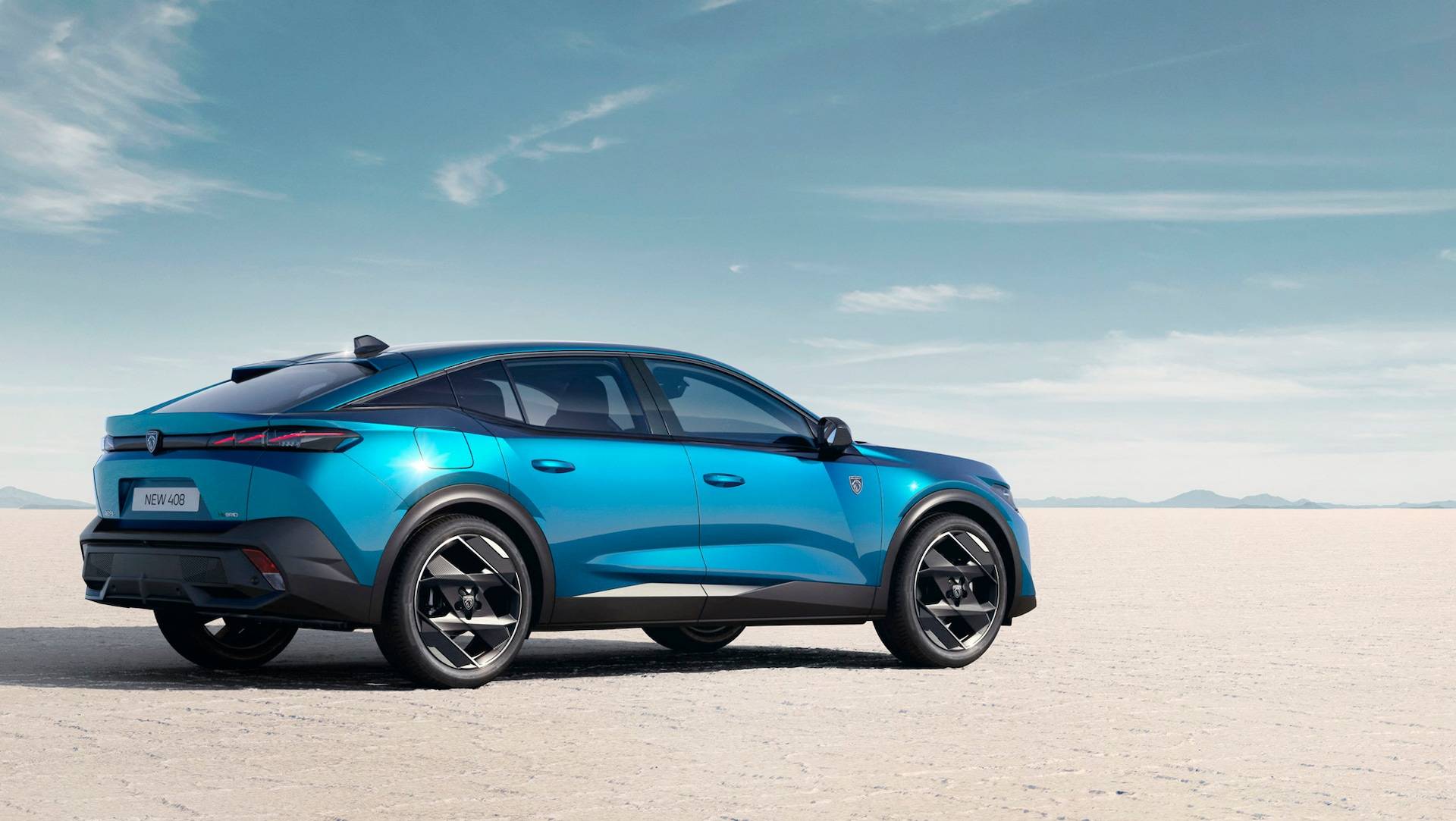 全新标致408X今日亮相，在欧洲好评如潮，能力挽狂澜吗_搜狐汽车_搜狐网