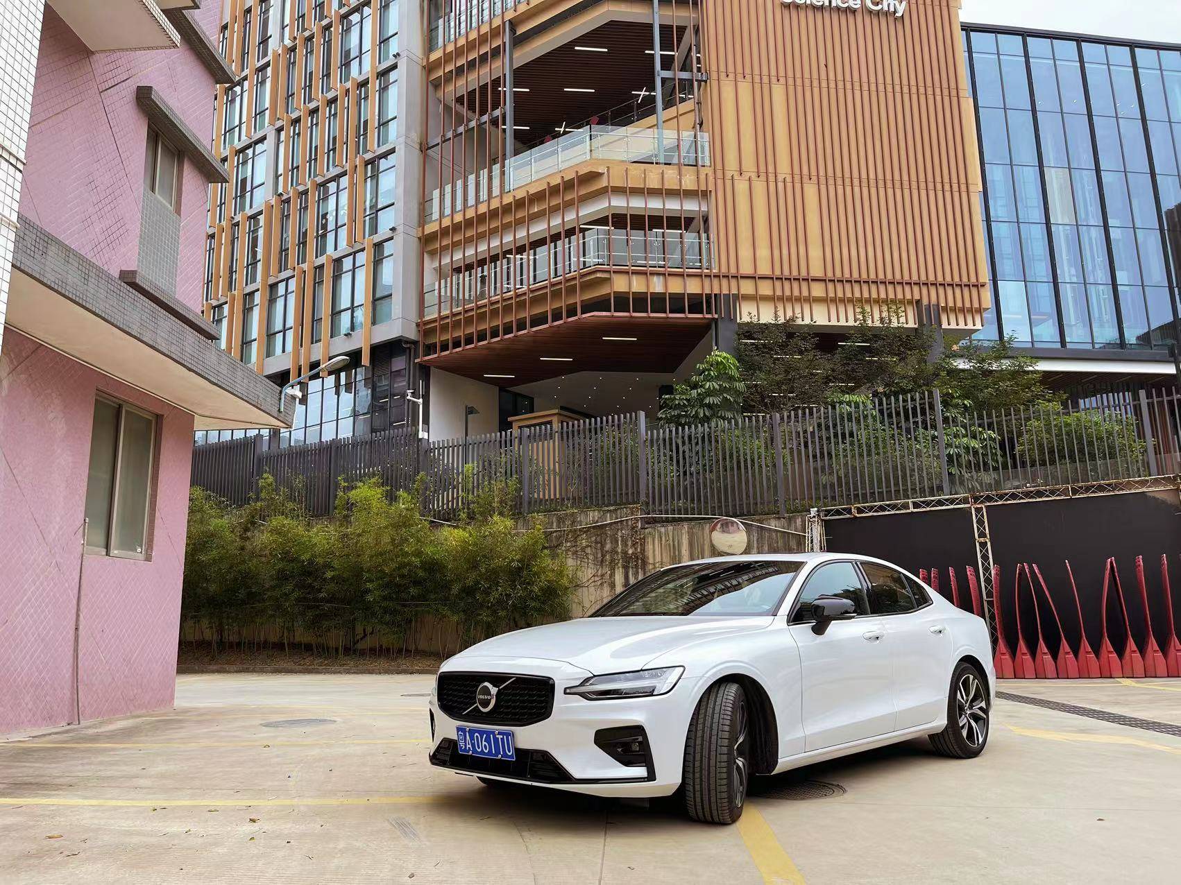 试驾沃尔沃S60 B5 | 优雅与运动兼顾_搜狐汽车_搜狐网