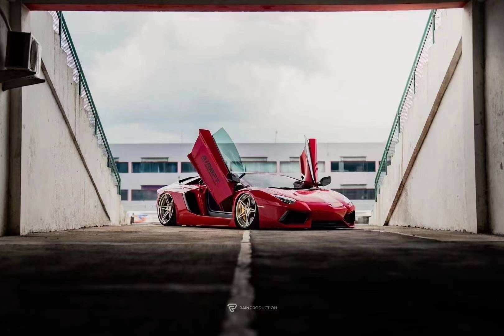 李洋讲述兰博基尼大牛改装AIRBFT空气悬架减震器功能配置_搜狐汽车_搜狐网