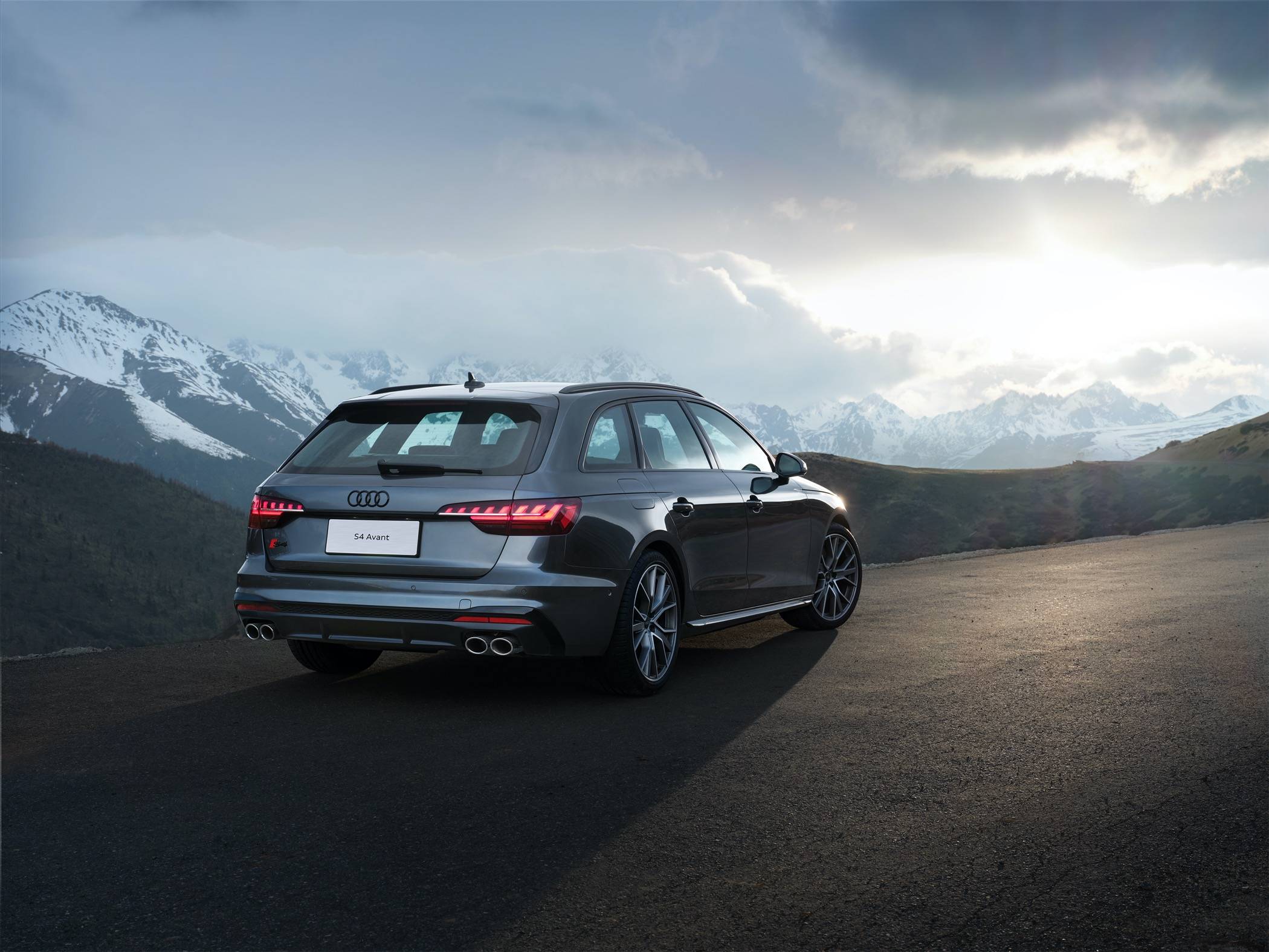 市场指导价52.18万元 奥迪S4 Avant正式上市_搜狐汽车_搜狐网