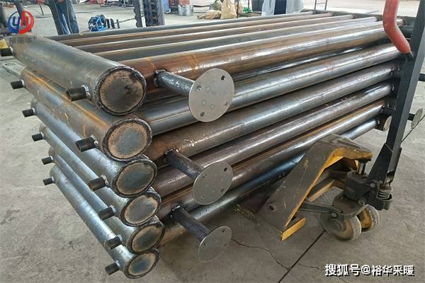 蒸汽光排管式暖气片D133*1500*4-搜狐大视野-搜狐新闻