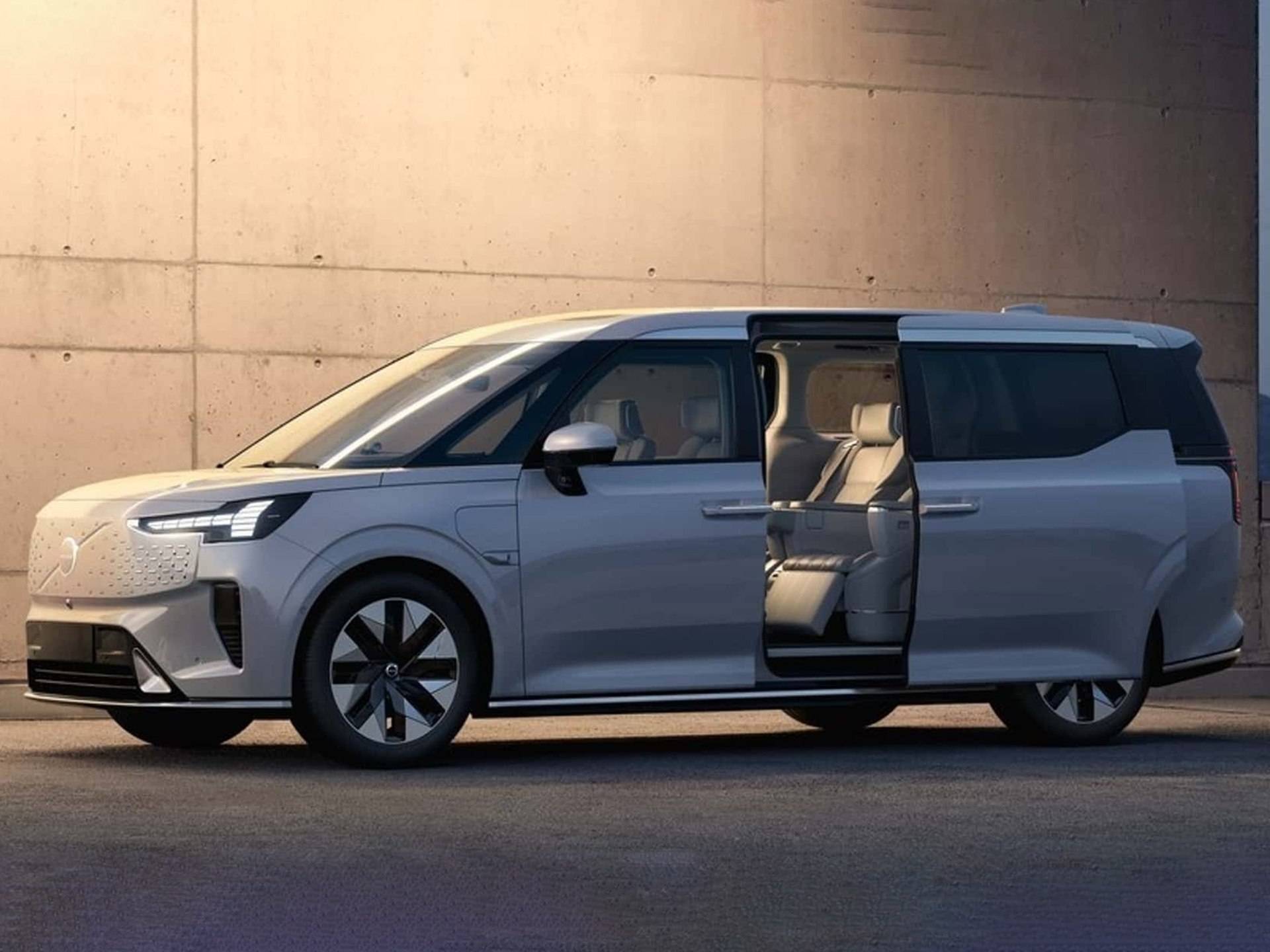 凭什么比极氪009贵30万？沃尔沃EM90发布，售81.8万元_搜狐汽车_搜狐网