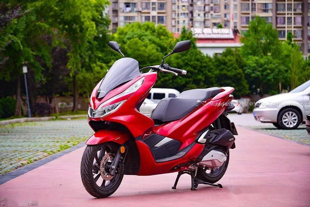 车主故事丨Honda PCX到底如何？3000公里后，车主说了真心话!_搜狐汽车_搜狐网