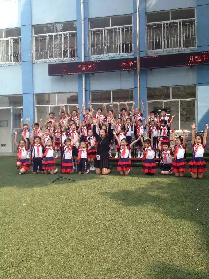 不负韶光 砥砺前行——纬三路小学最美教师楚剑_工作