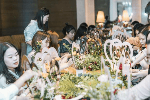 “中秋团圆·高新晚宴”活动花絮 | 插花DIY、牛排烹饪，高新团团带你一步到位_青年