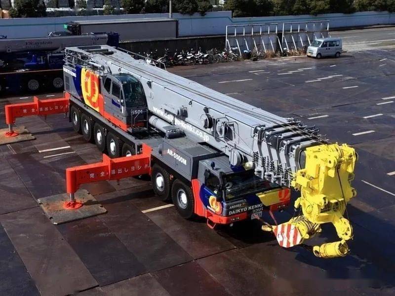 东瀛最强直男，独树一帜的全地面起重机 TADANO AR5500M_搜狐汽车_搜狐网