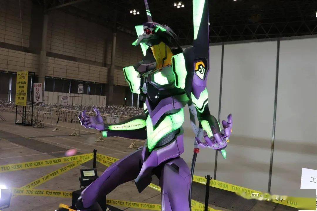 【FuRyu F：NEX EVA初号机 真人大 发光立像 & 绫波丽 真人大立像 样品展出】-搜狐大视野-搜狐新闻