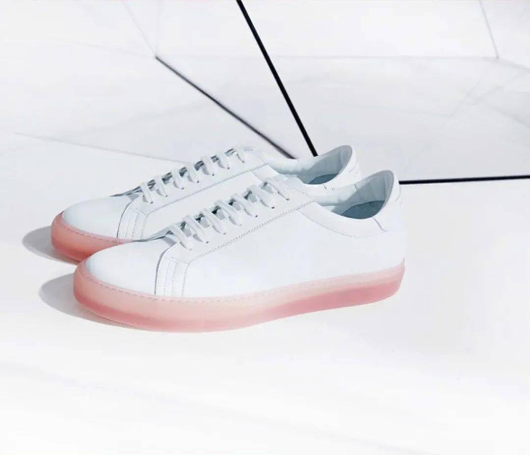 凭个性小白鞋出圈的国货品牌Choco Concert_设计