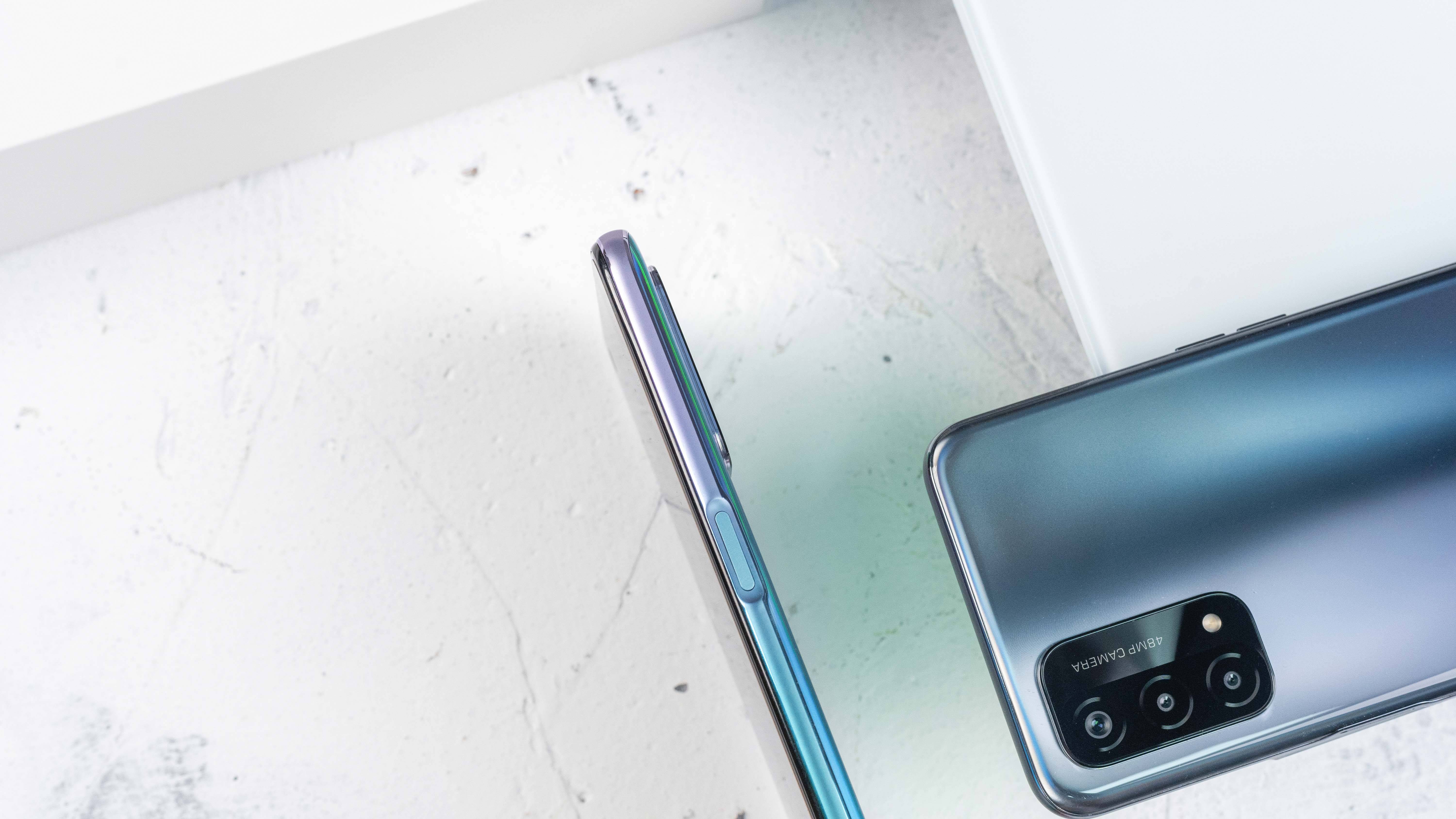 OPPO A93真机图赏：硬核实力 轻薄全能-搜狐大视野-搜狐新闻