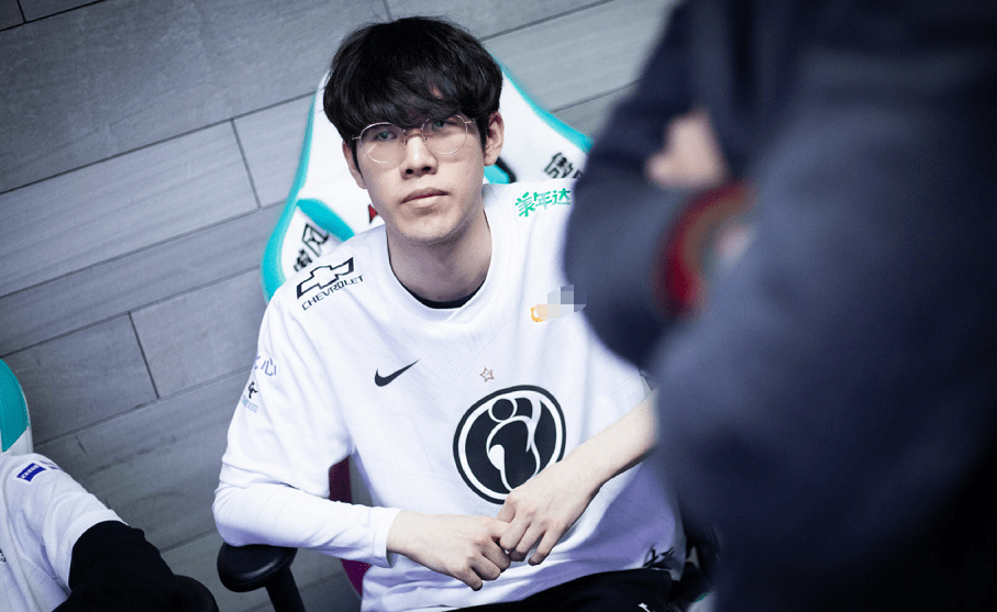 TheShy沉迷大乱斗后，开启第一把排位？鳄鱼轻松拿MVP_比赛