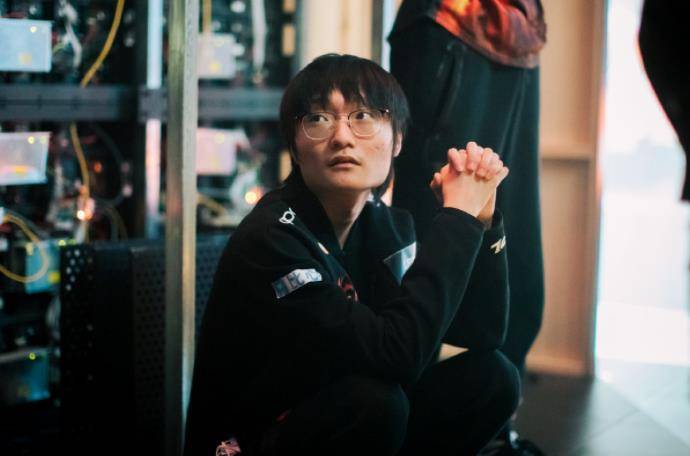 外网热议FPX击败EDG：Nuguri是世界第一上单，FPX最有资格去MSI_Doinb