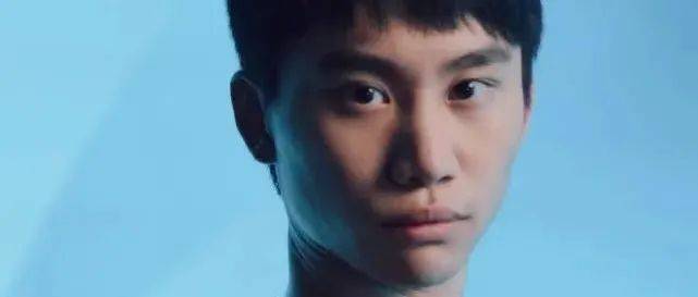 找Doinb研究RNG中单？FPX战队刚下飞机，就接到了FNC的邀请_Perkz