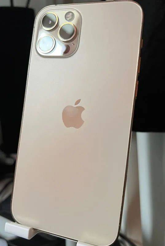 用买iPhone13的钱，买了一台iPhone12Pro，大家都说值！_整机