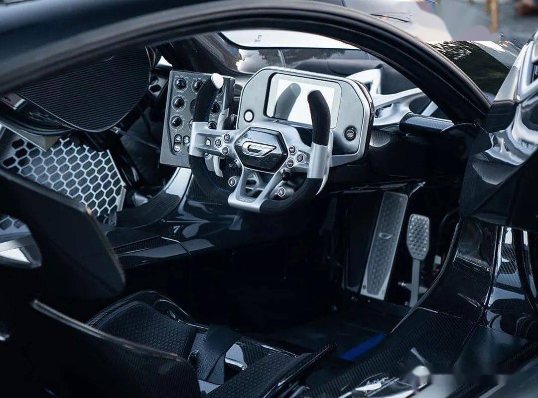 2分11秒33！Czinger 21C 刷新美洲赛道量产车最快圈速纪录_搜狐汽车_搜狐网