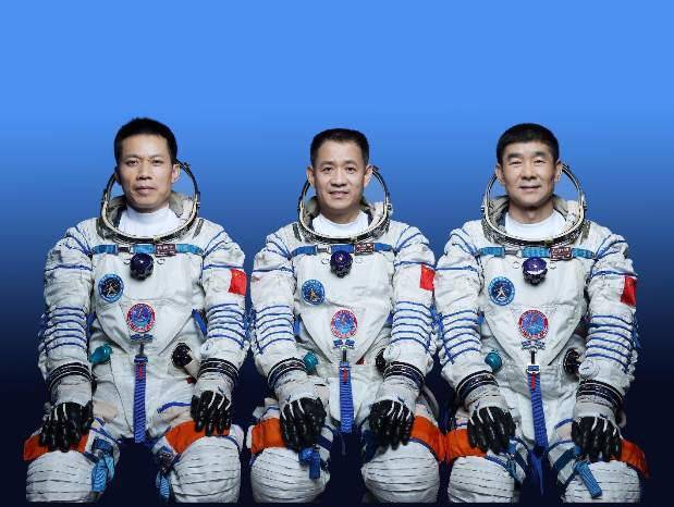 聂海胜、刘伯明、汤洪波获得航天功勋奖章！_任务